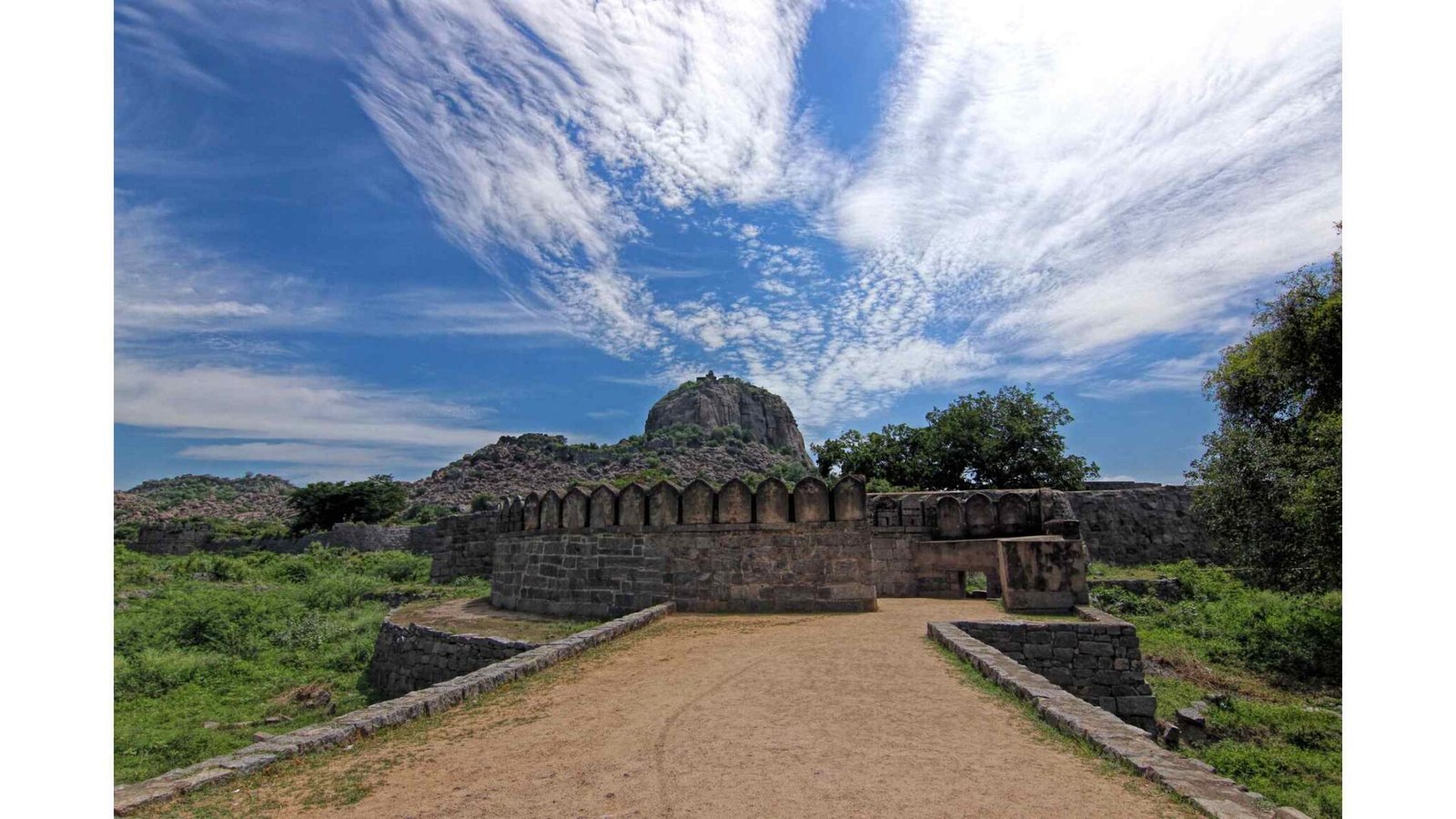 How Tej Singh Became Raja Desingu of Gingee - Storytrails