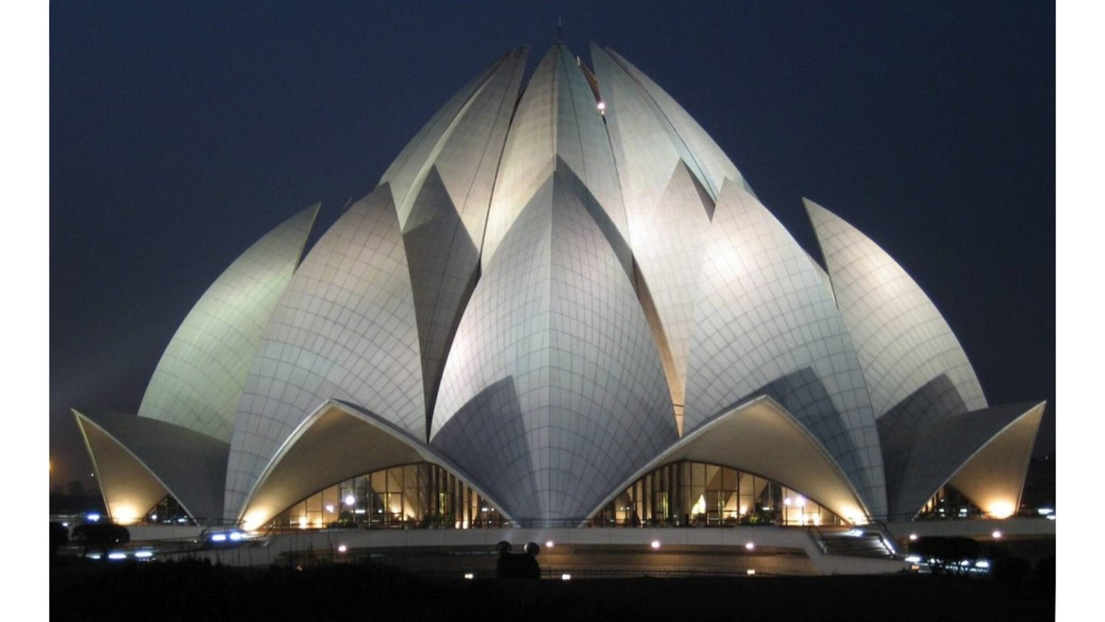 Following the Lotus Around the World - Storytrails